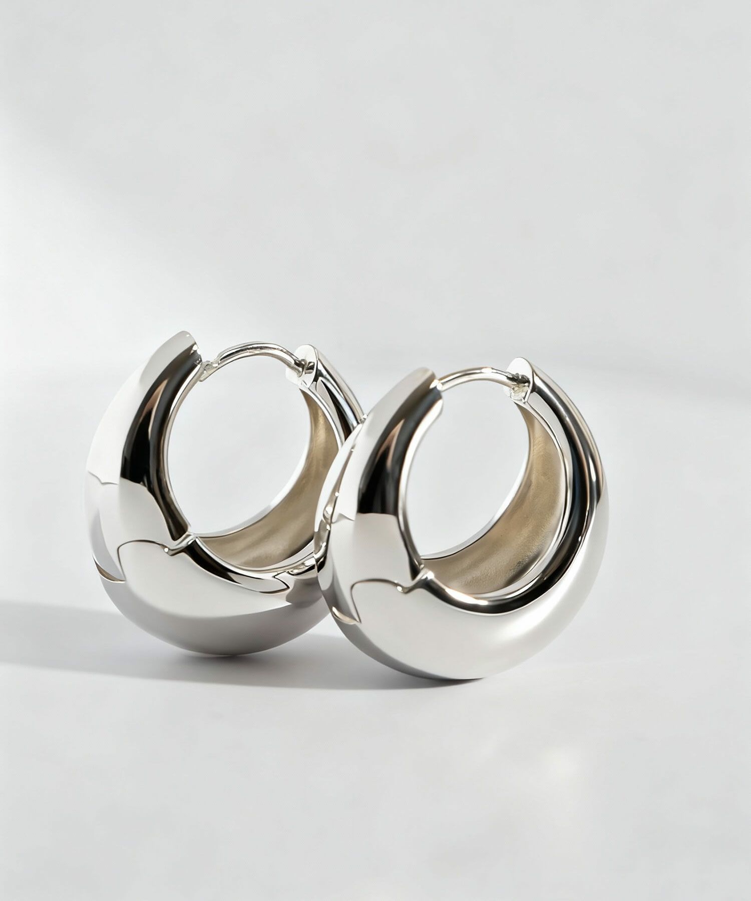 Silver925 Plump Hoop Earrings CAPALLE -カパレ- | Ops.(オプス)公式ストア