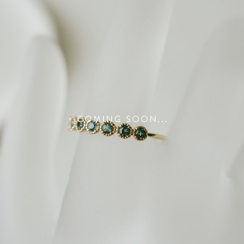 K18 Tiny Studs Earrings MOLLICA -モリカ- | Ops.(オプス)公式ストア